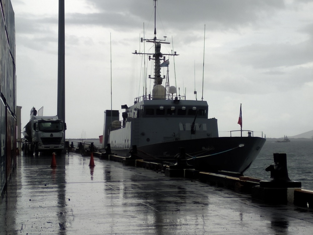 French navy assist Fijian counterparts patrol EEZ - The Fiji Times