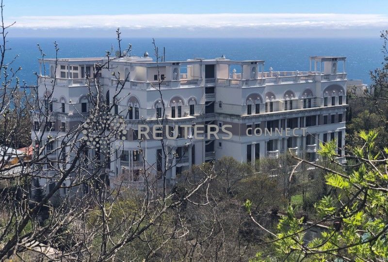 Exclusive - Wife of Ukraine president-elect got penthouse bargain from ...