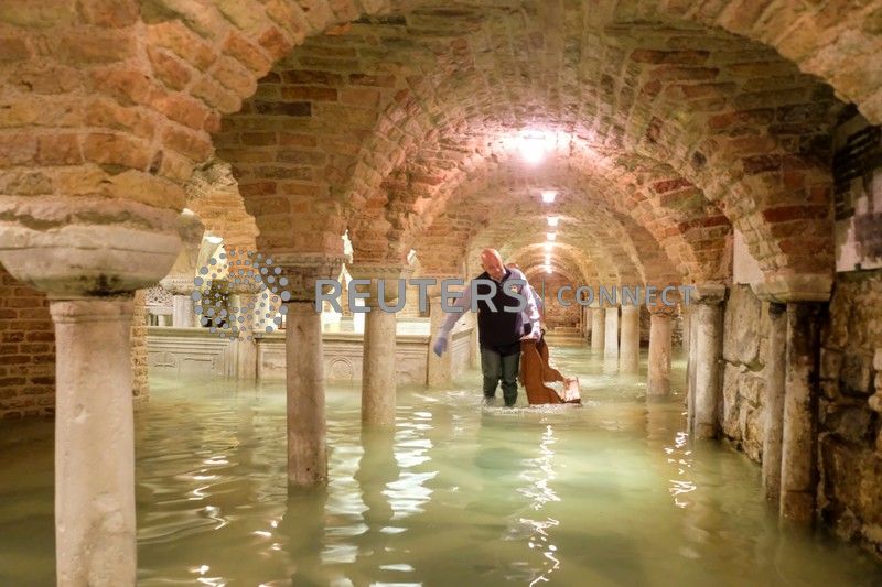 Climate change blamed as floods overwhelm Venice, swamping basilica and ...