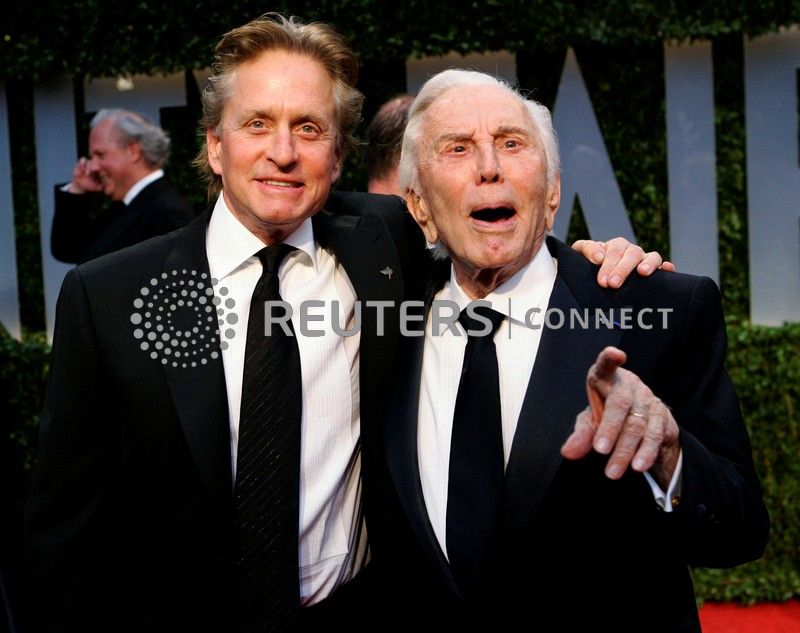 Kirk Douglas, Hollywood's tough guy on screen and off, dead at 103 ...