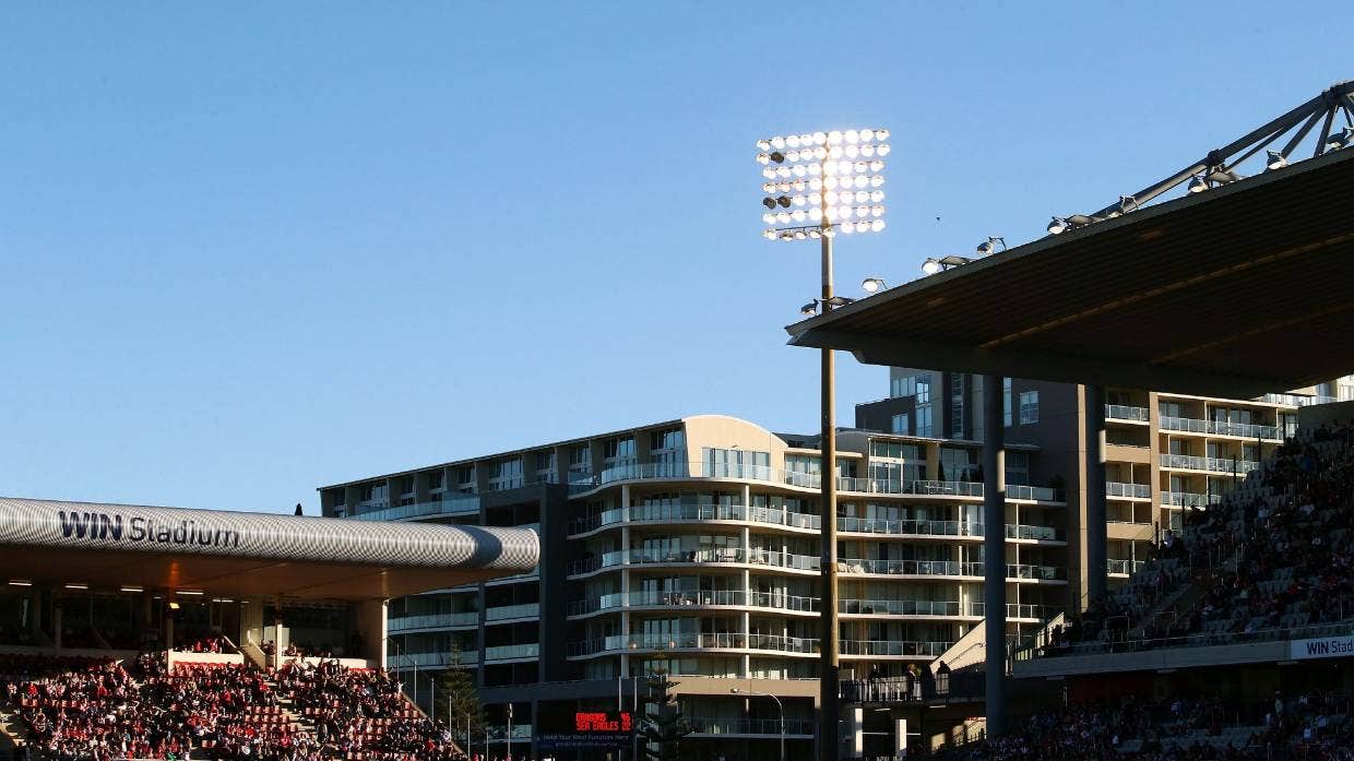 Wollongong's WIN Stadium the new temporary home of Wellington Phoenix ...