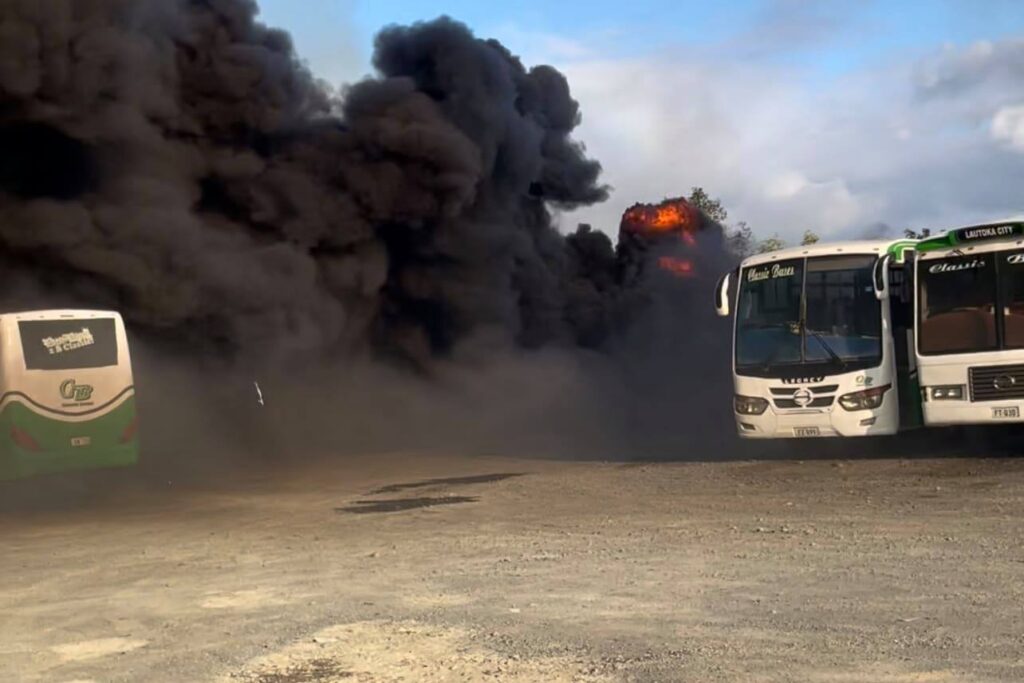 Lautoka bush fire spreads to bus company garage - The Fiji Times