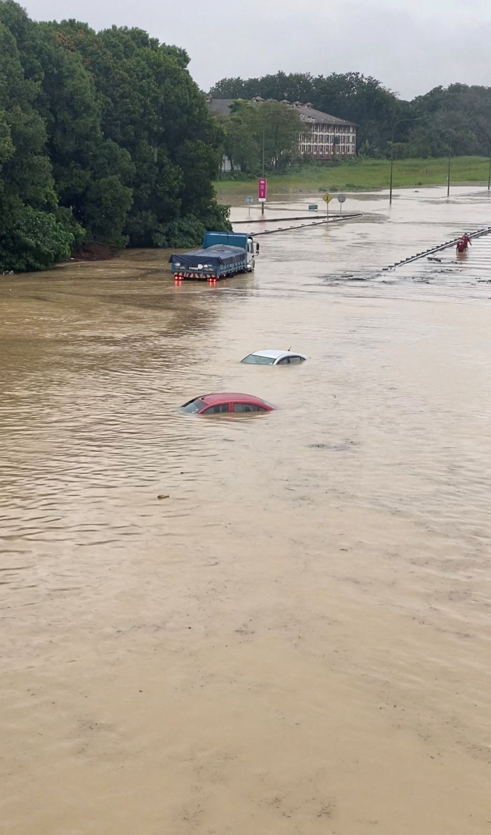 Thousands displaced by floods in Malaysia - The Fiji Times