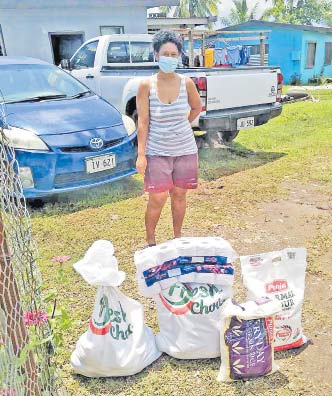 State distributes 1000 food packs - The Fiji Times