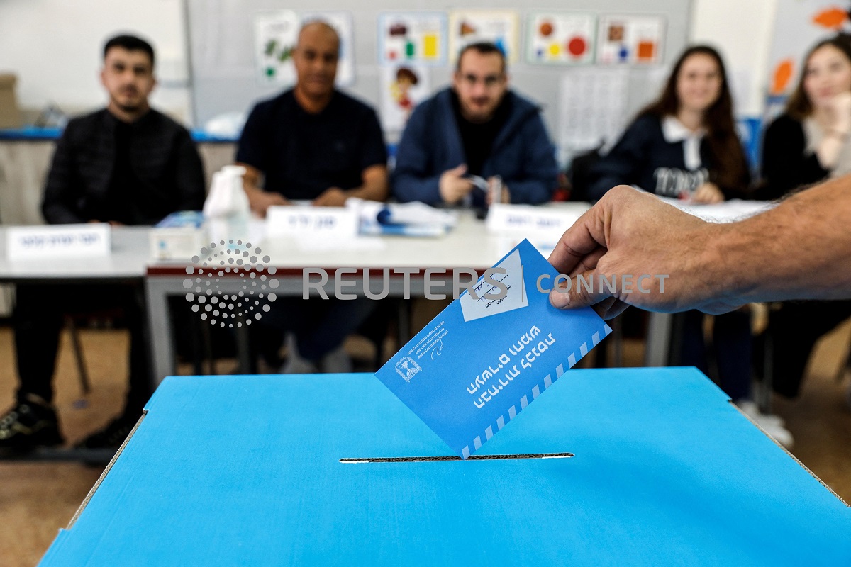 Netanyahu poised for comeback in Israeli election, exit polls show ...