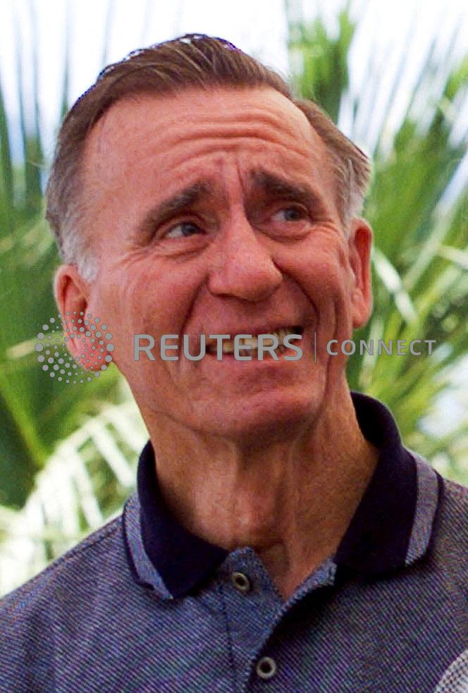 Former astronaut Cunningham, member of first crewed Apollo flight, dies ...