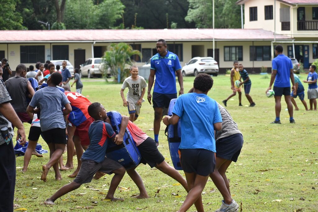 Nawaka school students get surprise visit - The Fiji Times