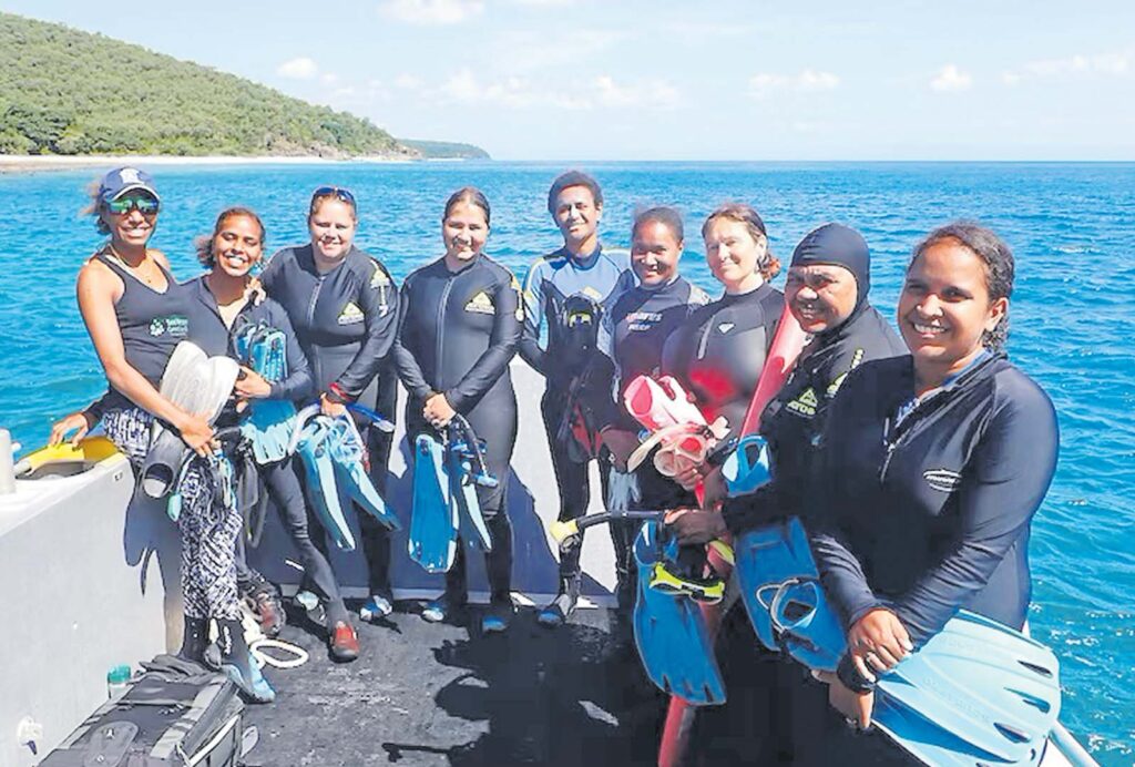 Opinion | Hope for the reef ... The Sea Women are learning to conserve ...