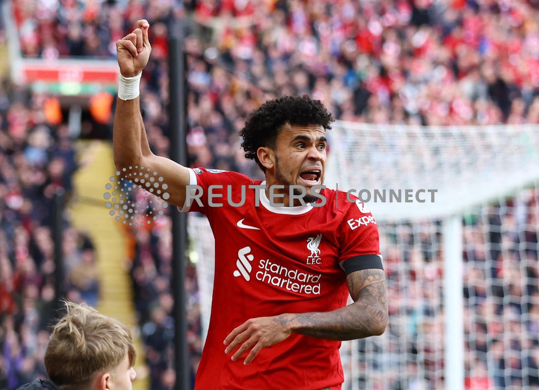 Diaz left out of Liverpool squad after 'tough night' following parents ...