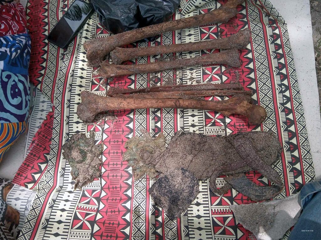 Waves unearth bones from a grave - The Fiji Times