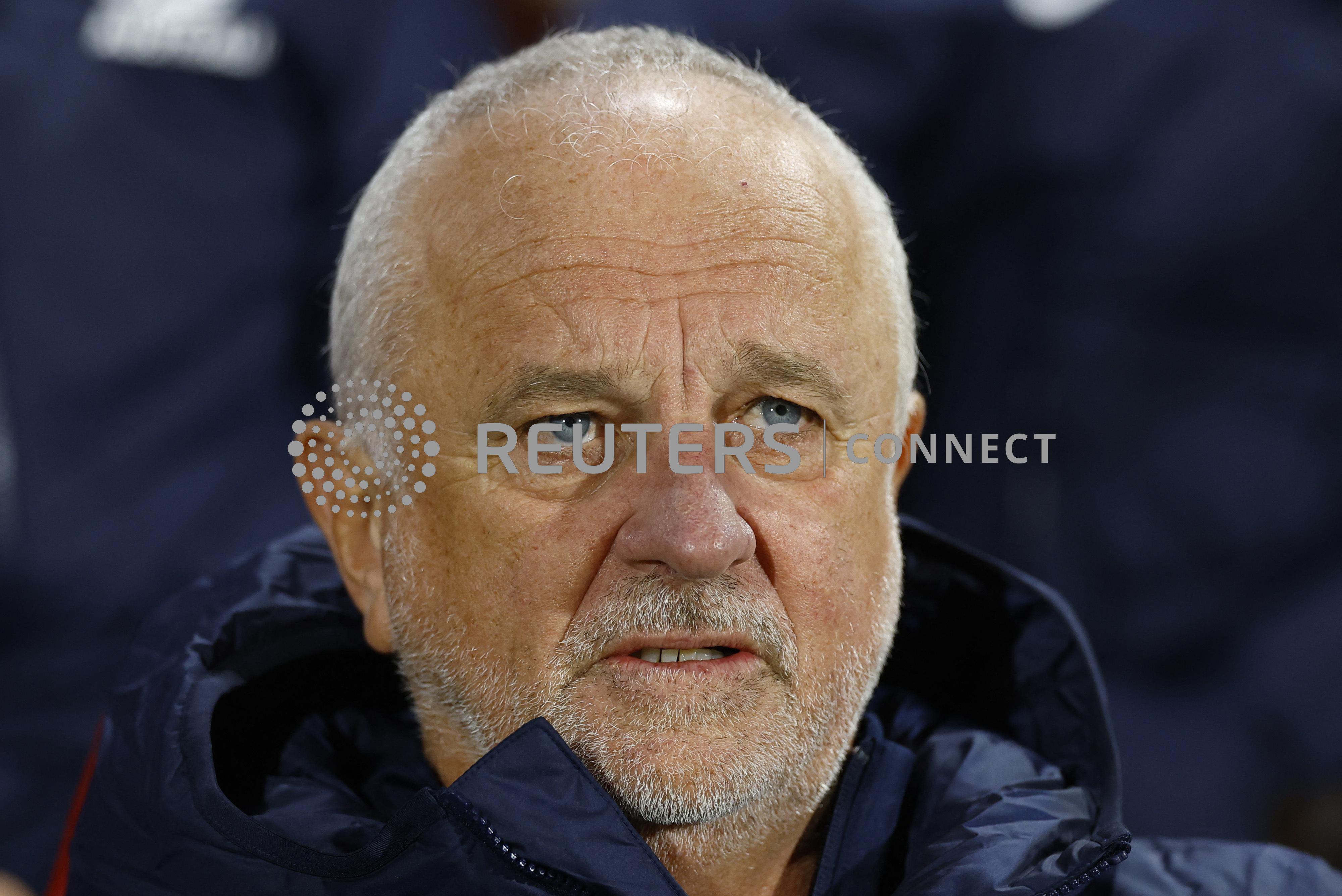 Australia coach Arnold to give A-League hopefuls time to impress - The ...