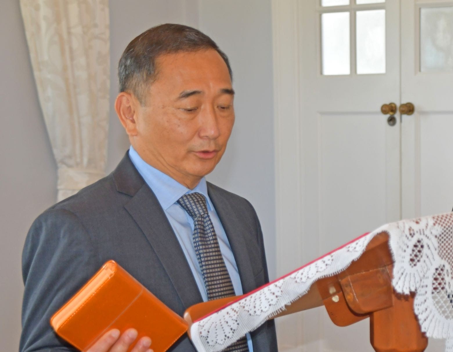 Lee commissioned as Fiji's Ambassador to China - The Fiji Times