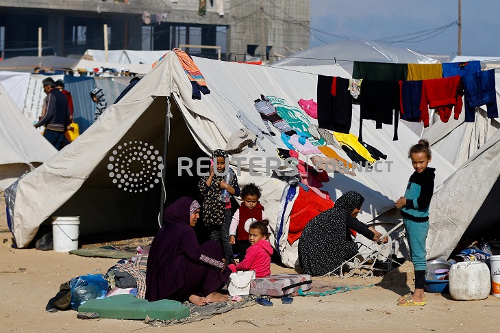 Displaced Gazans cram into Rafah despite fears of attack - The Fiji Times