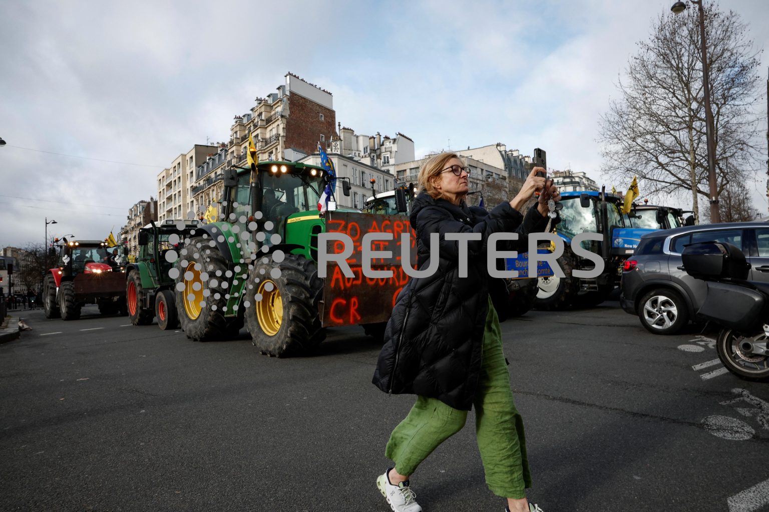 French farmers prepare tough welcome for Macron at farm show - The Fiji ...