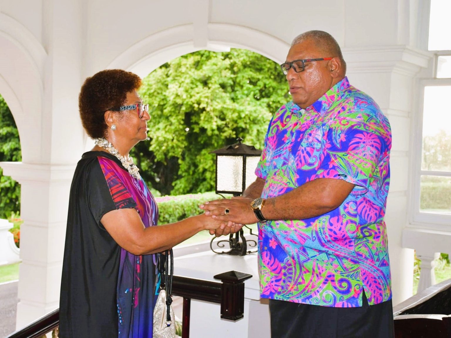 “A towering, unifying figure.” - Ro Teimumu pays tribute to outgoing ...