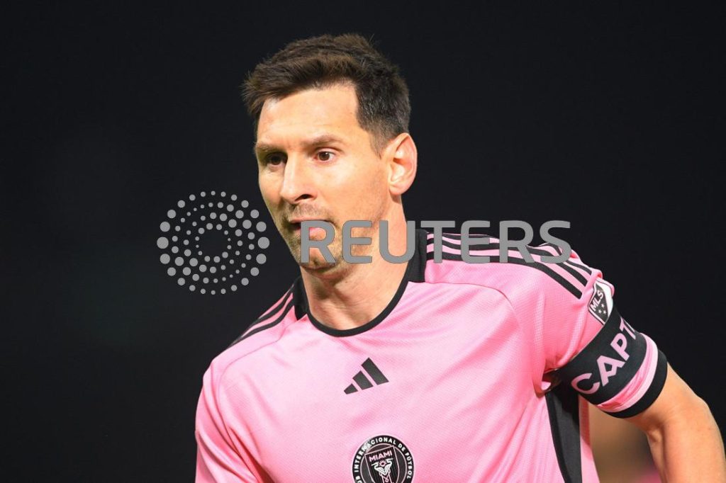 Napkin used to sign 13-year-old Messi for Barcelona goes to auction ...