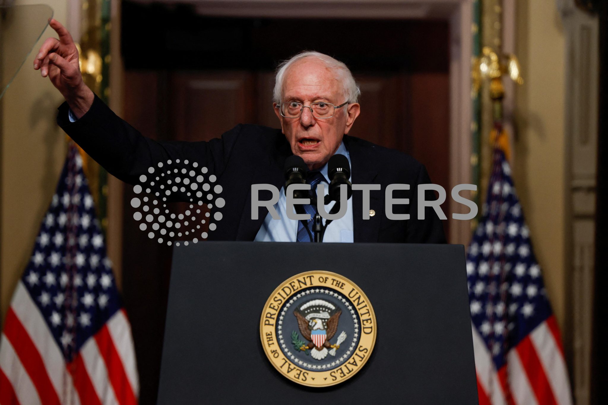 Man arrested for setting fire to US Sen. Bernie Sanders' office door in ...