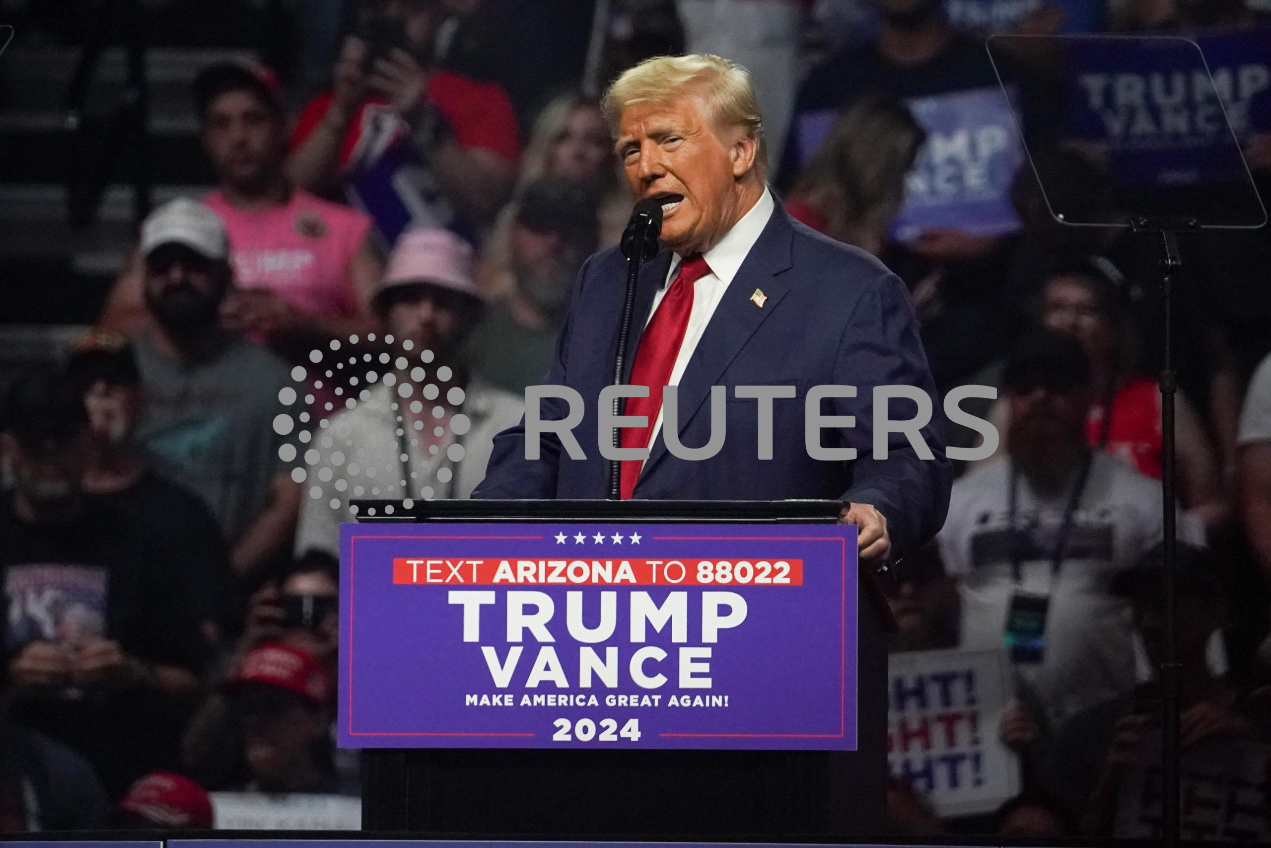 Trump struggles to keep media spotlight in battle with Harris - The ...