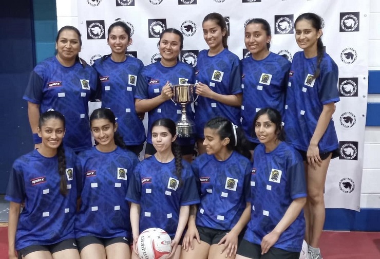 8 teams compete in netball tourney