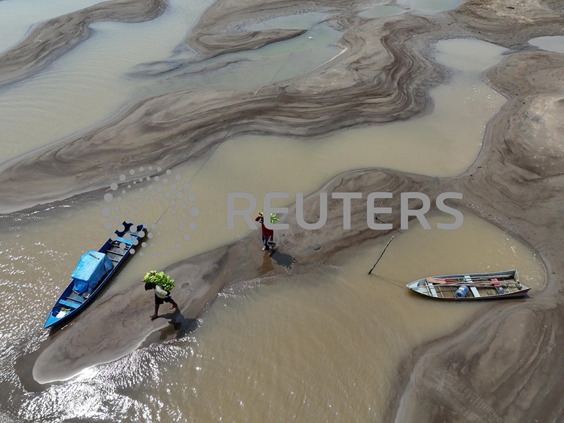Brazil's Amazon drought disrupts residents' lives