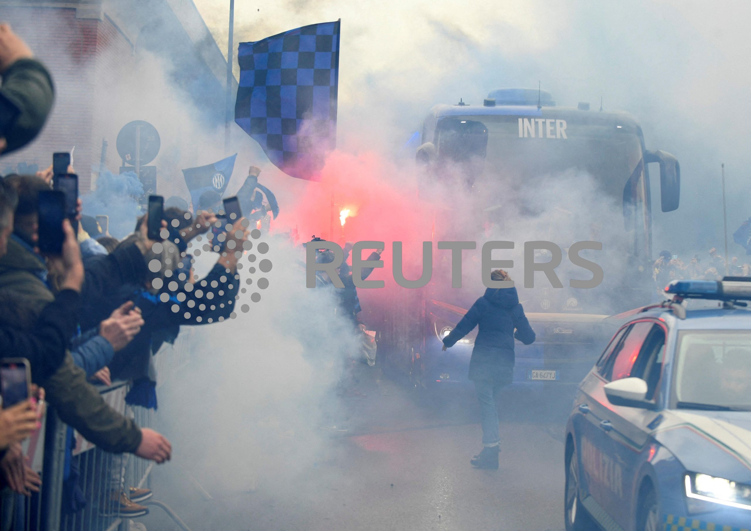 Ultra fans in Milan arrested for extortion and mob ties - The Fiji Times