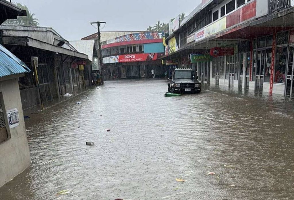 High intensity rainfall with high tide is causing flooding around Fiji ...