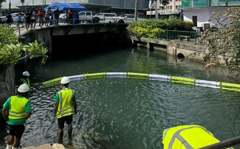 Trash booms installed at Nabukalou Creek to trap rubbish - The Fiji Times