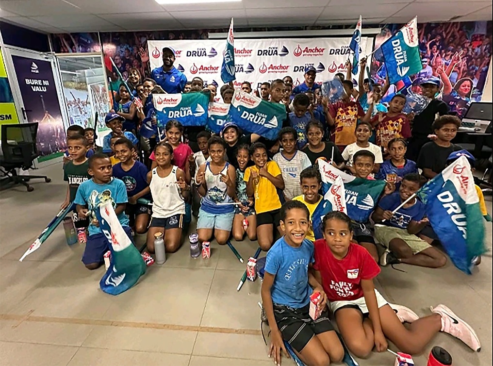 Students inspired by Fijian Drua visit