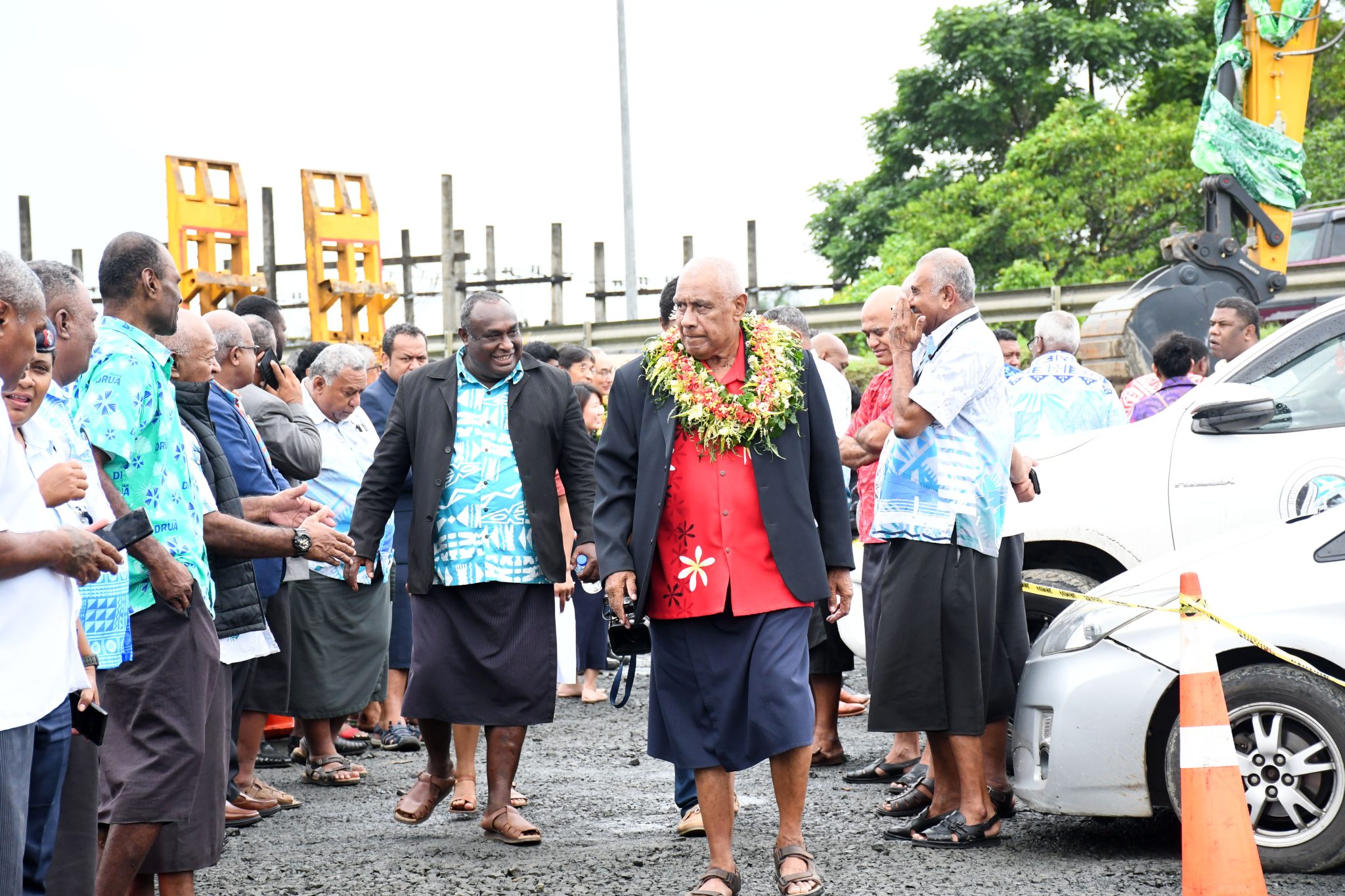 Bridge takes shape - The Fiji Times