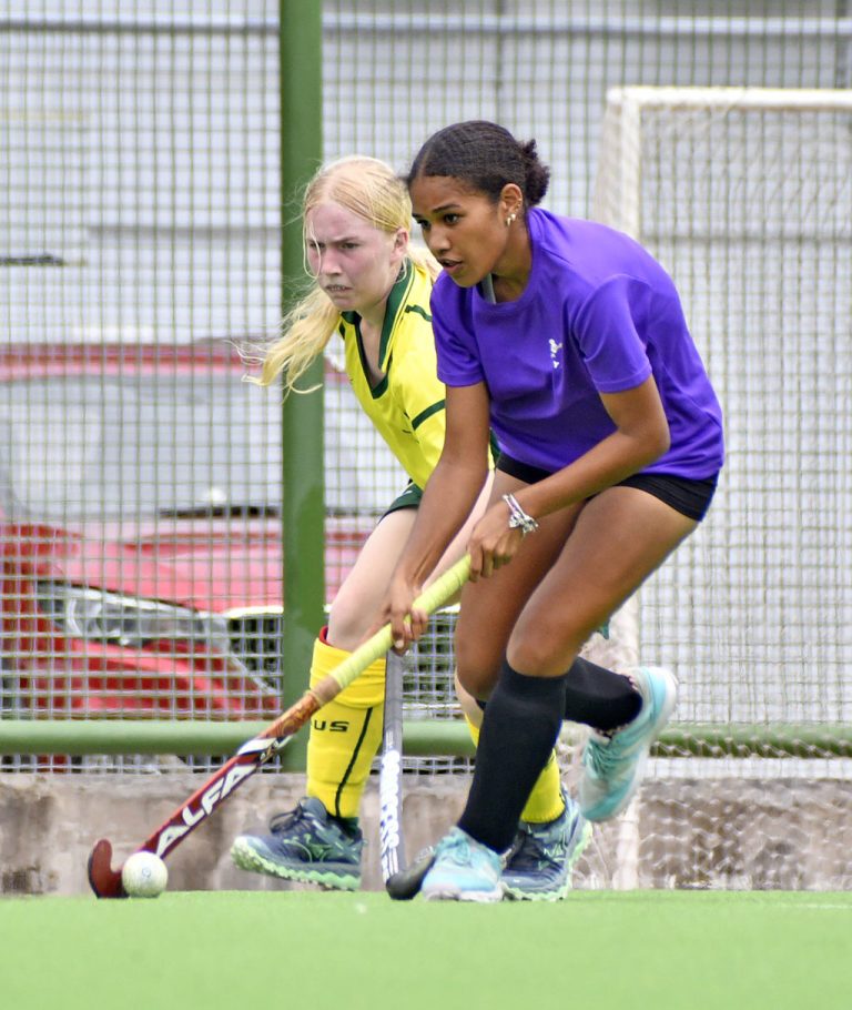 Through thick and thin: Duo help beat Goannas